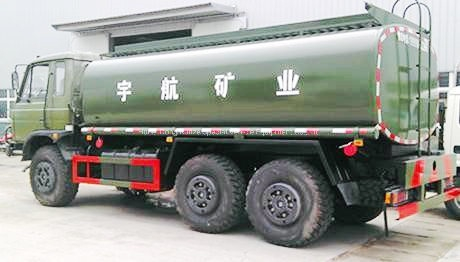 Wholesale Dongfeng off Road 8000L 6X6 Fuel Tanker Truck for Sales in ...